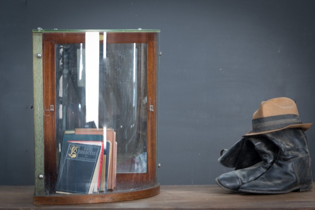 Vintage Rhodes Haberdashery Wedge Display Case : Factory 20